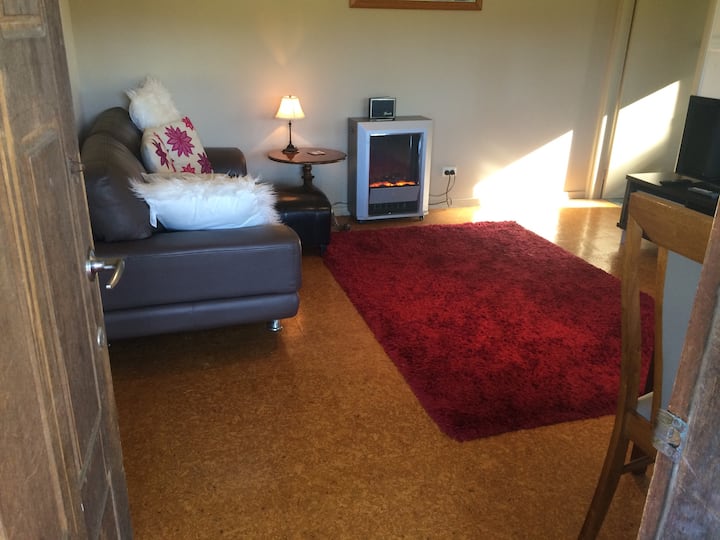 Love Shack Baby, Lakeside Retreat, Dog Friendly. - Narooma