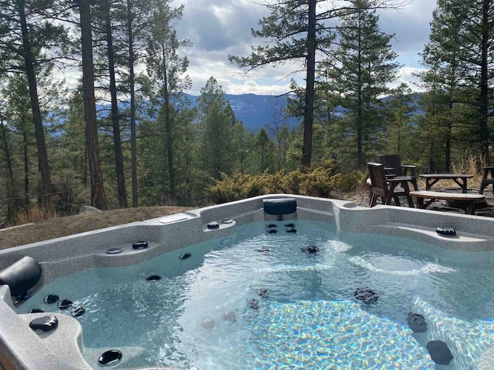 Cozy Mountain Retreat - Fairmont Hot Springs