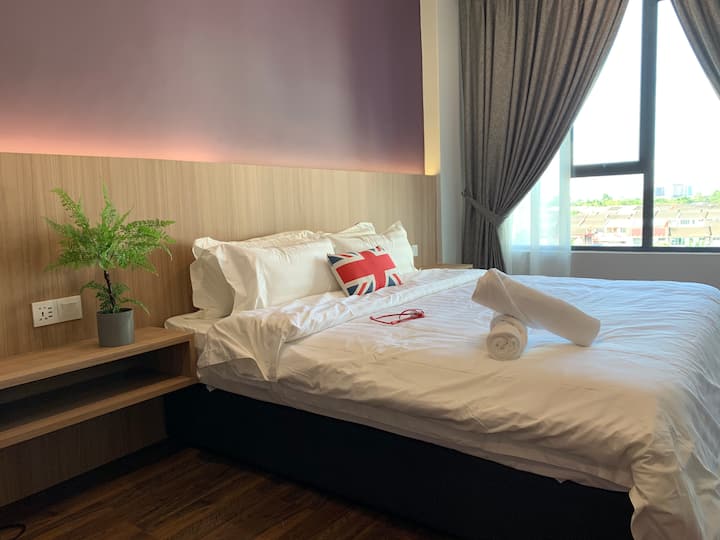 Gunung Sentah Holiday Rentals & Homes - Siburan, Malaysia | Airbnb