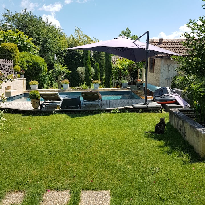 Gîte De 80m2 Avec Piscine Chauffée - Pertuis