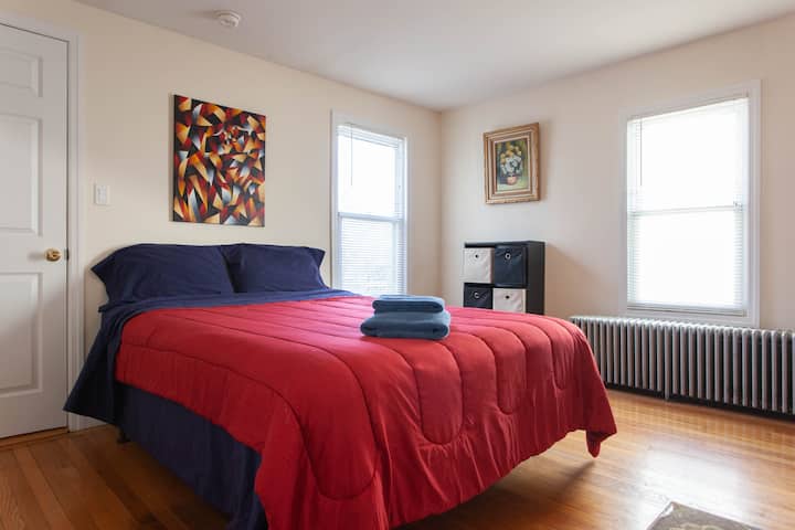 2r Nyc Suburbs 2 Bdrm - UBS Arena