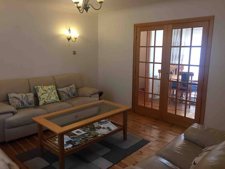 Bright House In Central Lerwick - Lerwick