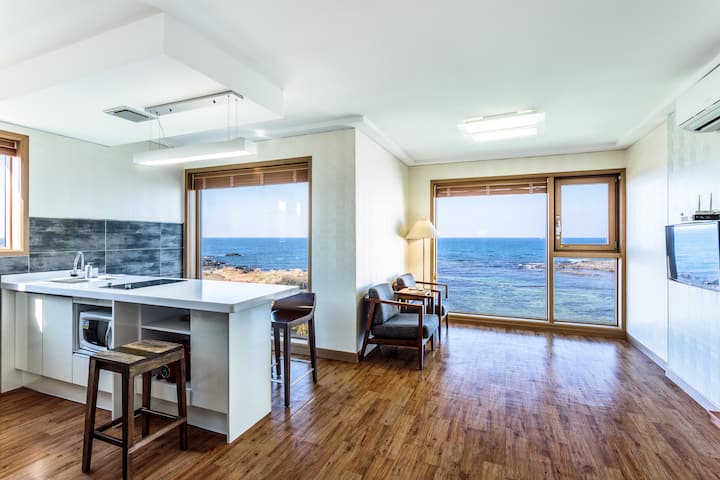 Enjoy Ocean View,10min From Airport - Jeju-si