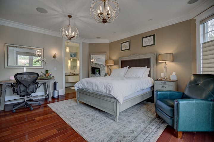 Ritz Spa Suite With Steam Shower And Shared Pool - Sunnyvale, CA