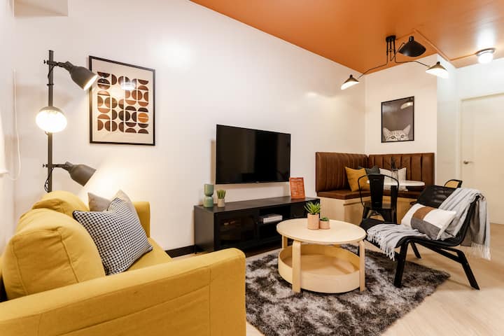 Unit Cairah: Spacious 2br Condo In Cloverleaf Qc - Quezon City