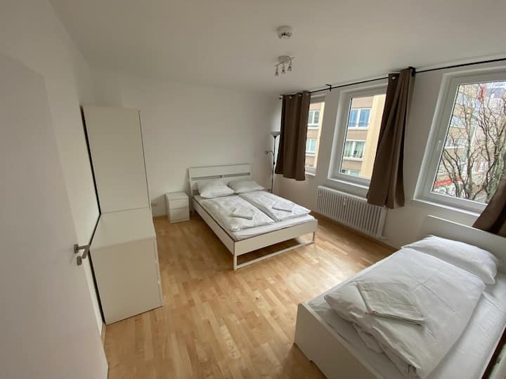 Big 3-room Apartment In The Heart Of The City - Frankfurt