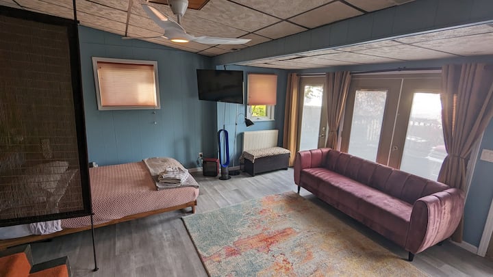 Private Entry, Cozy, Convenient, Clifton! - Louisville, KY