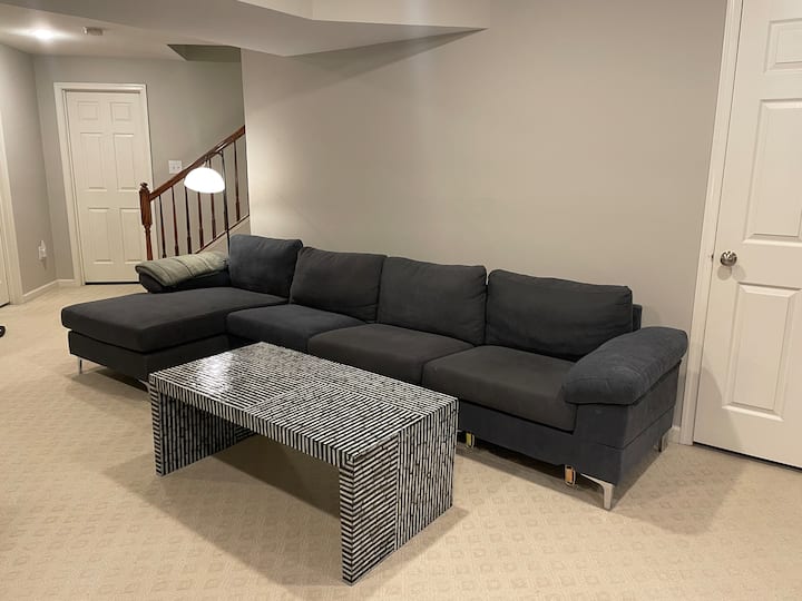 Cozy Bedroom In Mountainview Townhouse - Charlottesville, VA