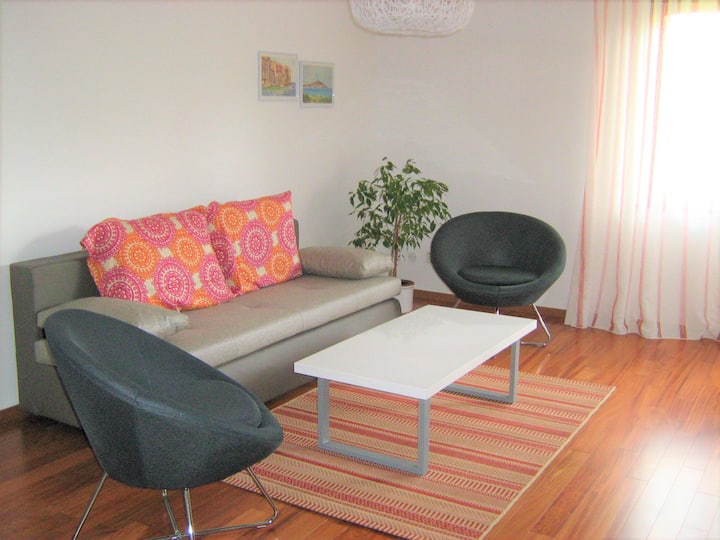 Comfortable 2 Bedroom Apt,free Wi-fi, Free Parking - Rovinj