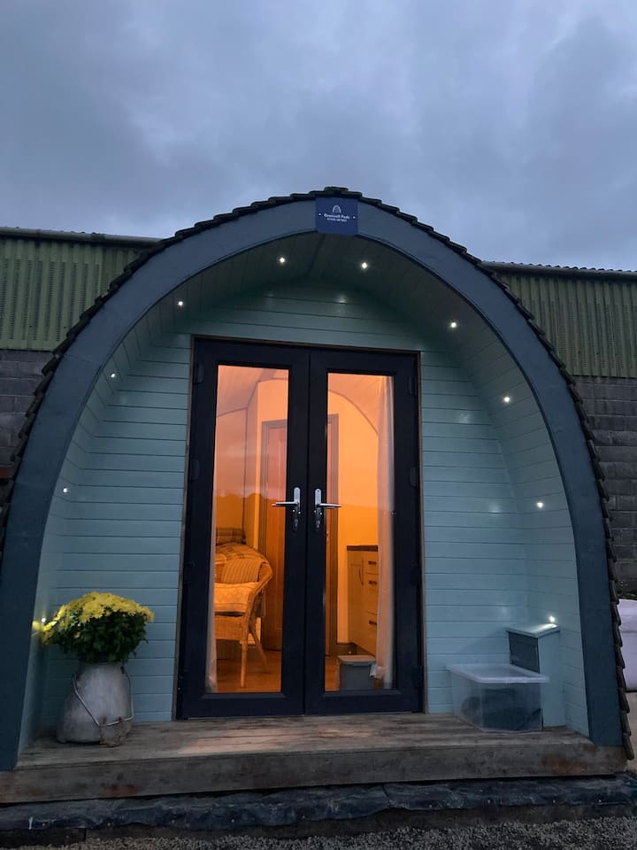 Glamping Pod With Beautiful Rural Views - Carmarthenshire
