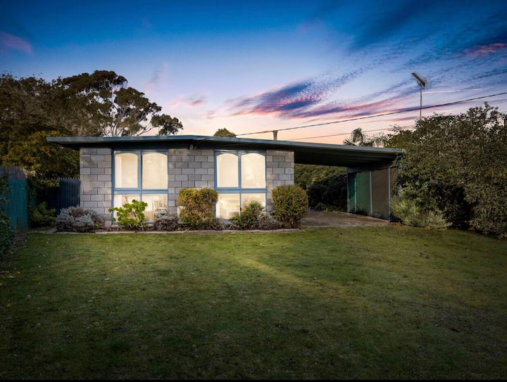 The Little House By The Beach! - Rye