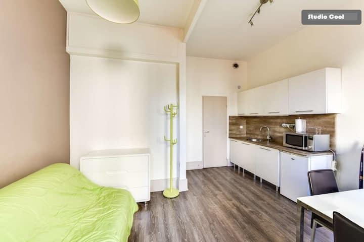 Studio Lumineux "Cool" - Charpennes - Calme - Wifi - Villeurbanne