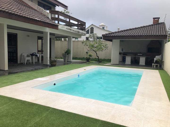 Casa Com Piscina E Vista Para O Mar - Guarujá