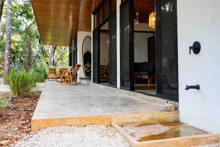 Happy Camp Turtle/sloth House - Nosara