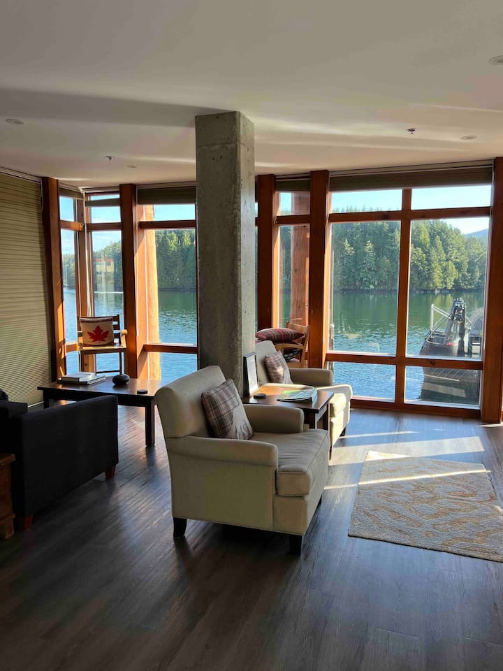 Wharf Watch- Waterfront Suite In Ucluelet Harbour - Ucluelet