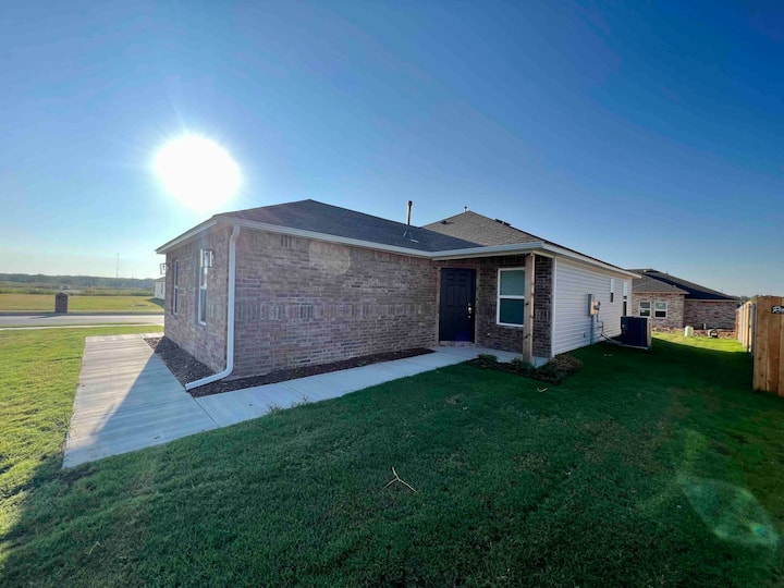 New Entire Home And Garage-7 Beds - Broken Arrow, OK