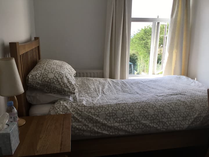 Quiet, Cozy House, 15min Walk To City Centre - Cork