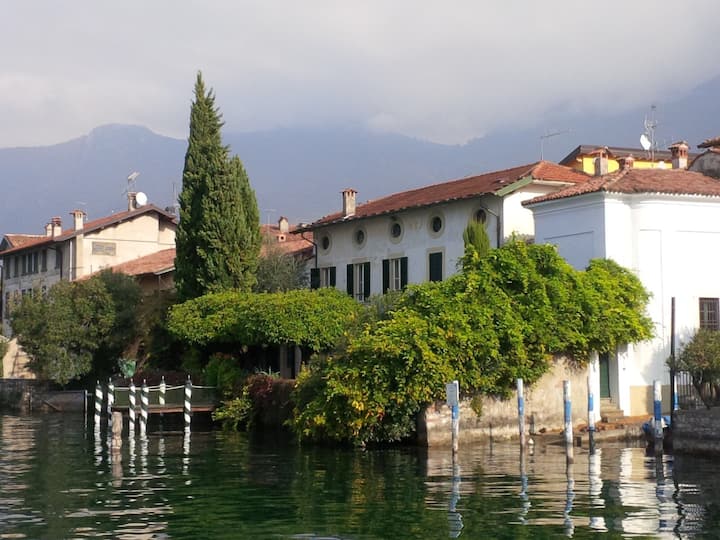 Casa Craven - Historical Villa Lake Facing - Iseo