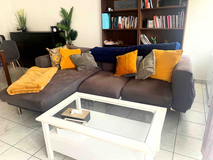 Superbe Appartement Avec Parking Gratuit Sur Place - Musson