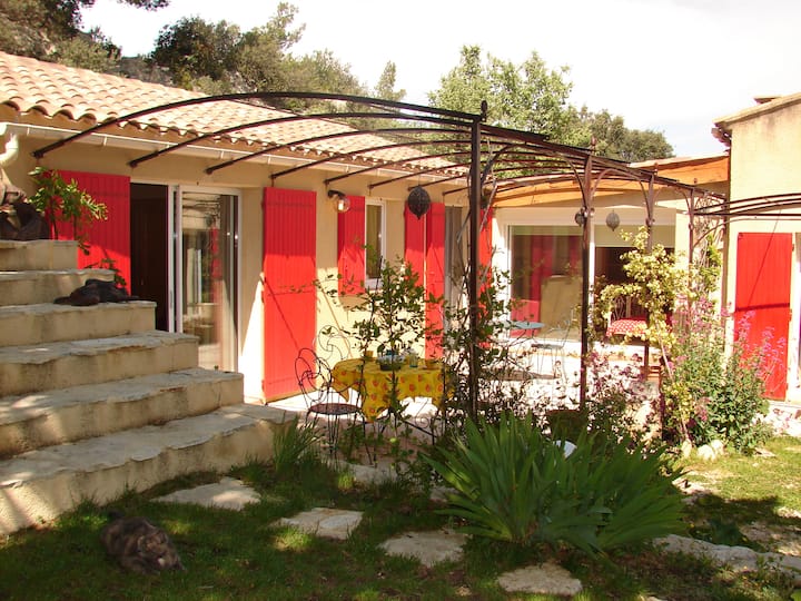 Appart 4 Pers En Luberon, Piscine - Cadenet