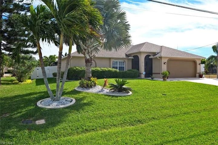 Villa Blue Water - Cape Coral, FL