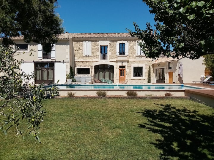 Mas Du Cuirassier- Vacances En Provence! - Avignon