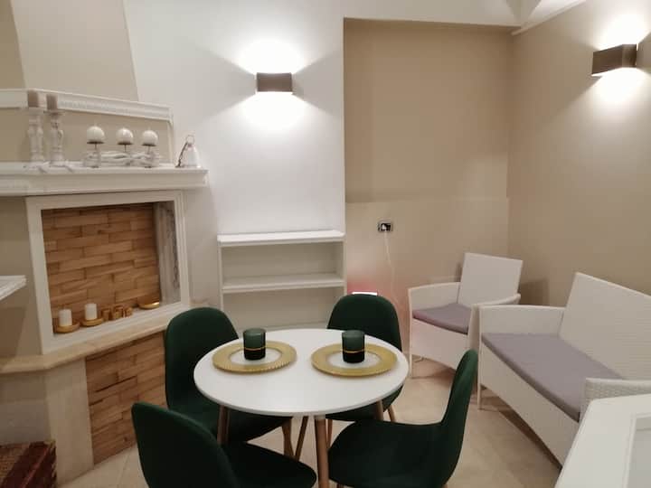Casa Indipendente Centrale, Molto Confortevole - Corato