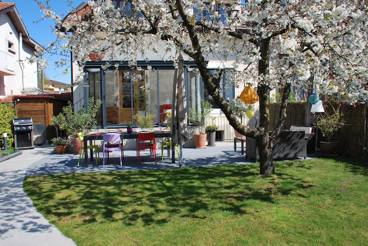 Geneva: Maison  + Jardin à 15 Min Du Centre. - Genf
