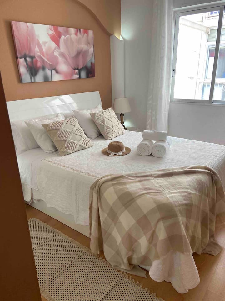 Apartamento Deluxe Completo En Centro De Alicante - Alicante