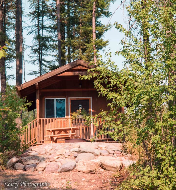 Columbia Mnt. Cabin Near Glacier National Park - Glacier County