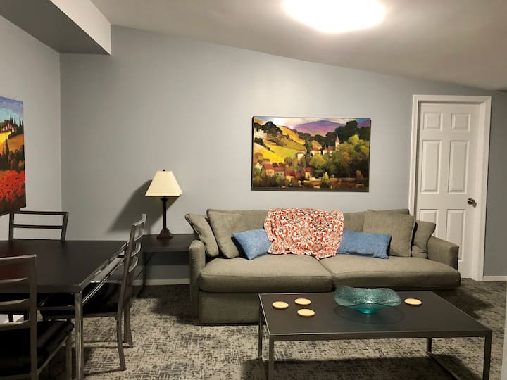 1 Br Apartment At Rear Of Home, Private Entrance - Oxon Hill, MD