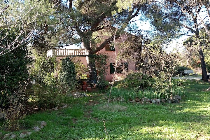 Villa Fleurie Sous Les Pins - Les Pennes-Mirabeau