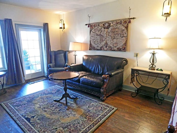 Houghtelin's Hideaway - Emmitsburg, MD