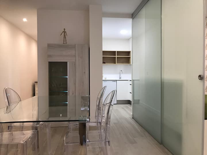 Coqueto Apartamento. Parking Opcional Y Wifi - Grenada