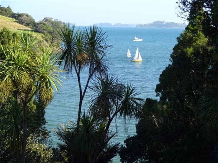 The Little House By The Sea - Matakana Coastal - Matakana