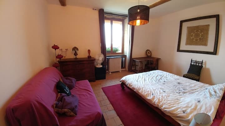 Chambre Confortable Et Calme - Charlieu