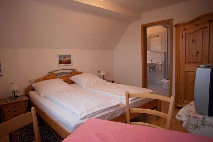 Doppelzimmer Komfort (Pension Elke Rothenburg) - Rothenburg ob der Tauber
