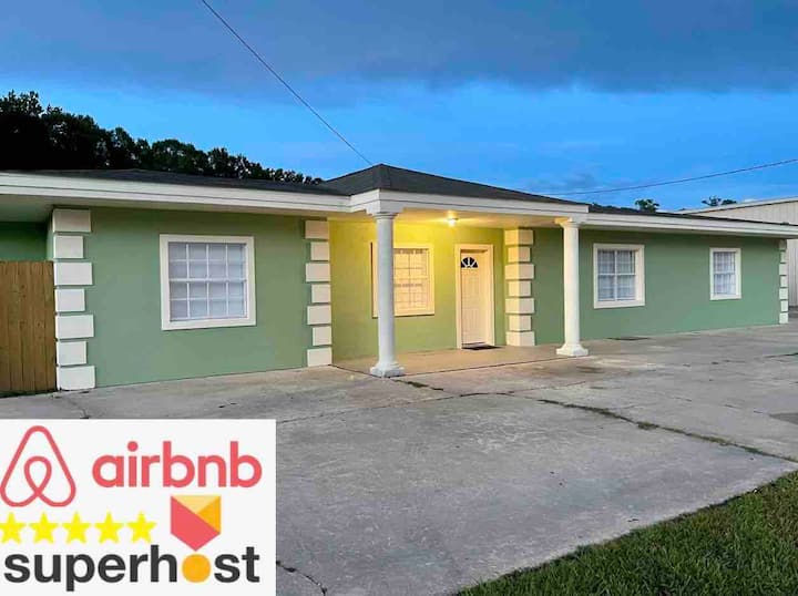 Home Sweet Home, New Iberia. - New Iberia, LA