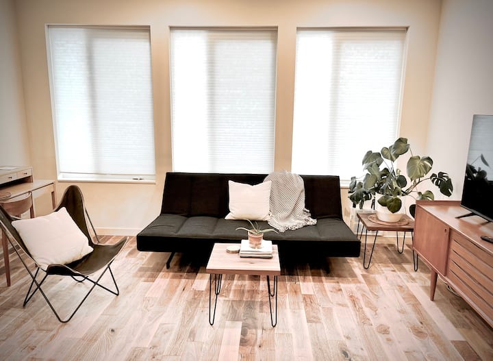 Stylish Townhome In West Seattle - Seattle, WA