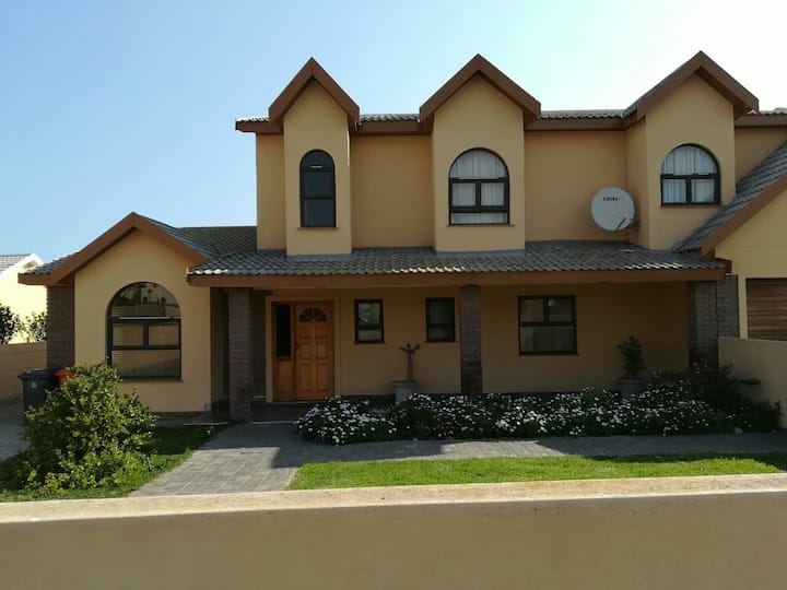 Swakopmund Beach-side House - Swakopmund