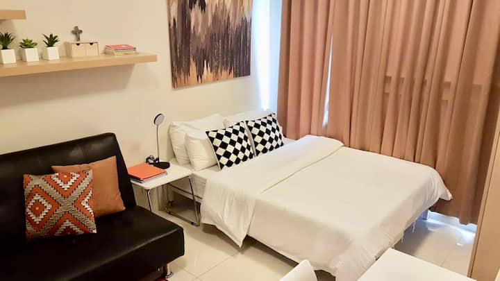 The Crib: Rest & Relax Comfortably Away From Home! - Tagaytay