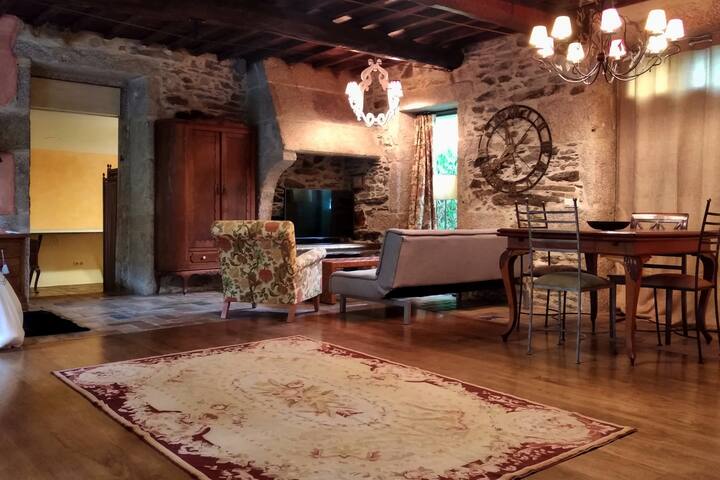 Casita De Piedra De 1900. Recién Restaurada. - Vigo