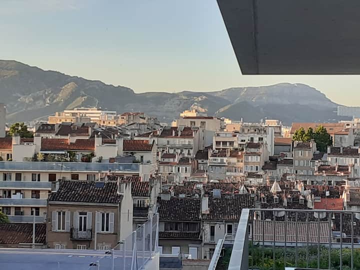 Grand Appartement Moderne Et Lumineux. - Marseille