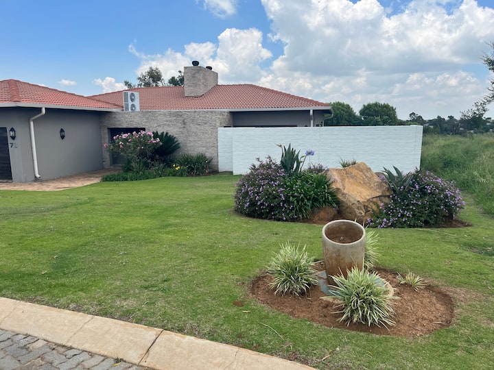 Luxury Home, Private Pool. Only Families. - Vaal Marina