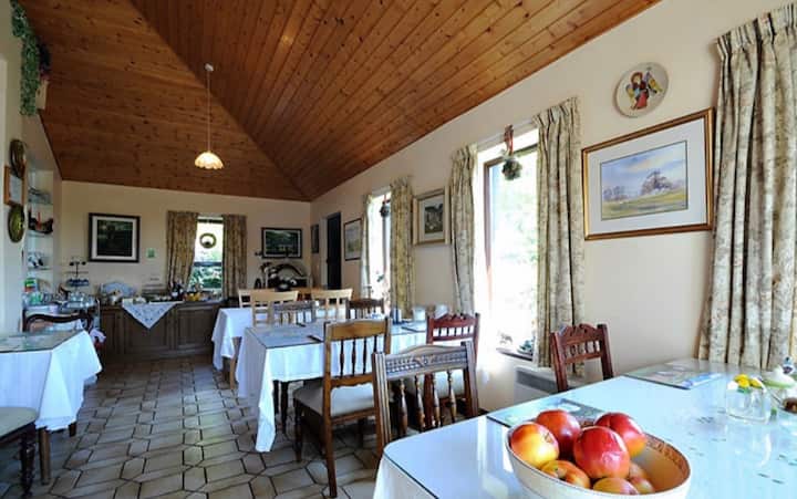 Skerries Country House  (Breakfast Included) No. 2 - 