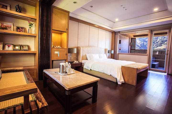 達谷蘭溫泉渡假村 一泊二食頂級Vip - Alishan Township