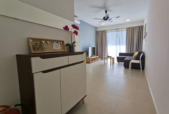 New Comfortable & Cozy 3r2b Apartment - Shah Alam