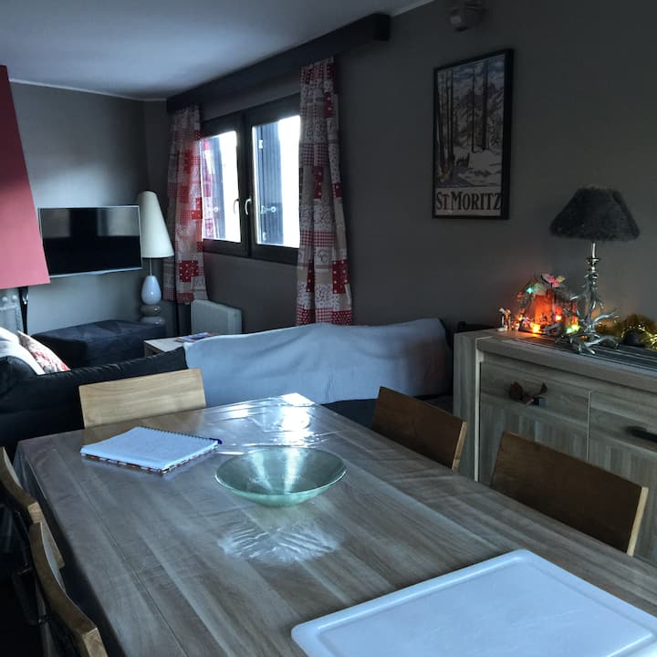 Appartement Proche Piste Et Commerc - Monginevro