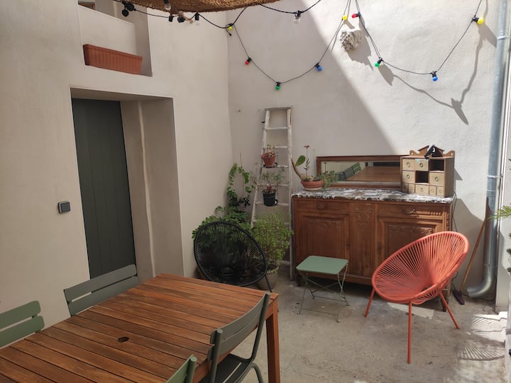 Maison Au Cœur Du Village Avec Cour Extérieure - Gruissan