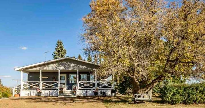 Acreage Getaway - Alberta